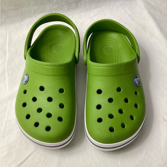 CROCS | Shoes | New Classic Crocs Little Kids 2 13 Vibrant Green With ...